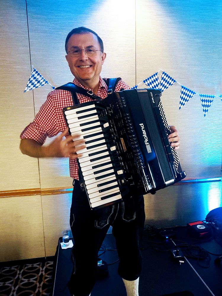 Bio - Euro Express Band